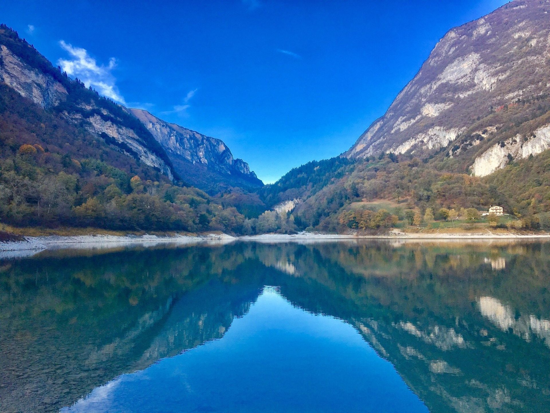 In bici tra laghi e storia: Garda, Iseo e Idro con i bambini